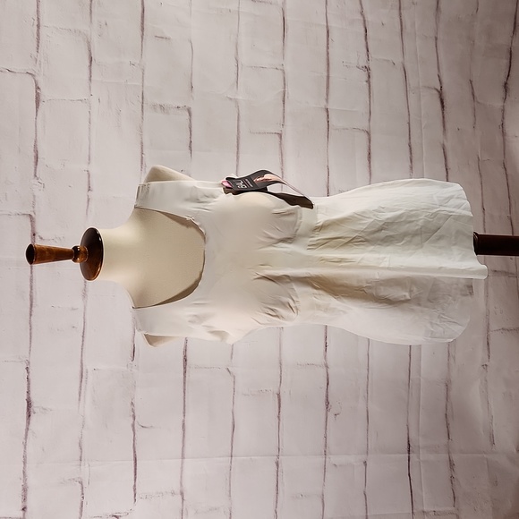 Bali | Tops | Bali Easylite Tank | Poshmark